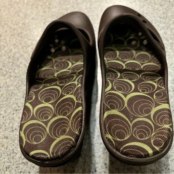 CROCS | Shoes | Crocs Frances Mary Janes Brown Wedge Slip On Clog ...